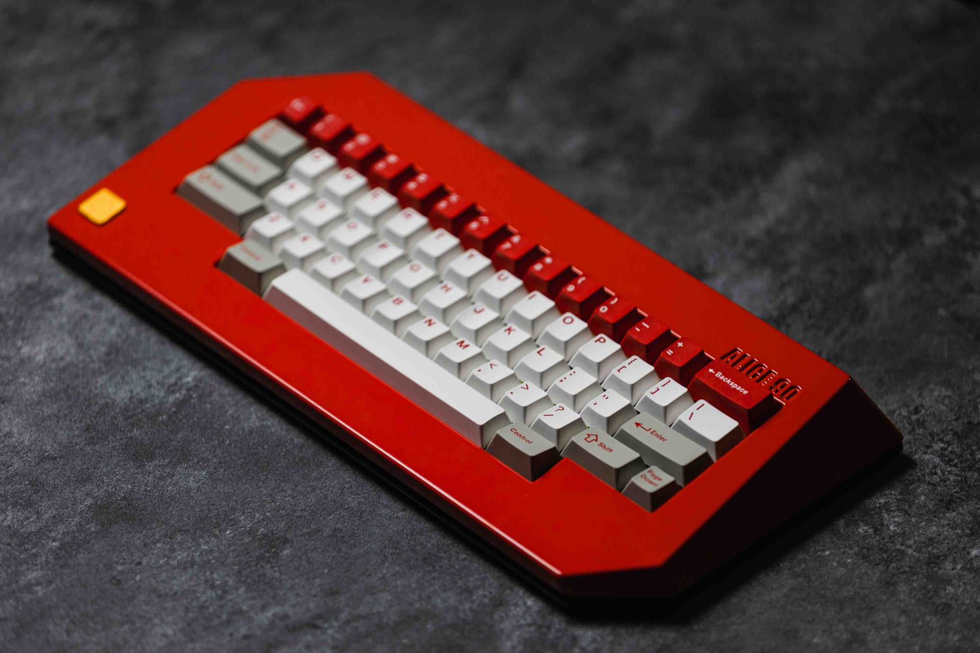 [In Stock] Lelelab Matra Alice 90 Retro Mechanical Keyboard Kit