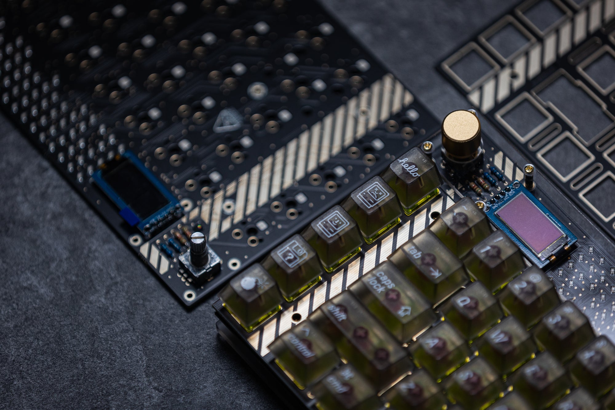 [In Stock] Lelelab Y2K 76 Hotswap Mechanical Keyboard Kit